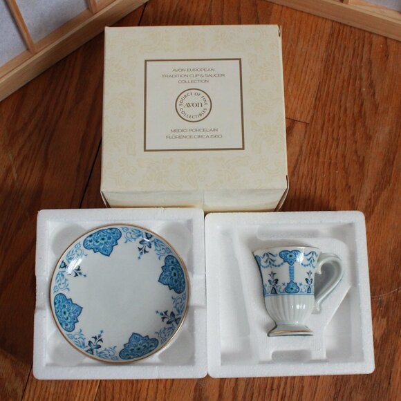 Avon | Dining | Vintage Avon 984 European Teacup Saucer Collectible Set ...